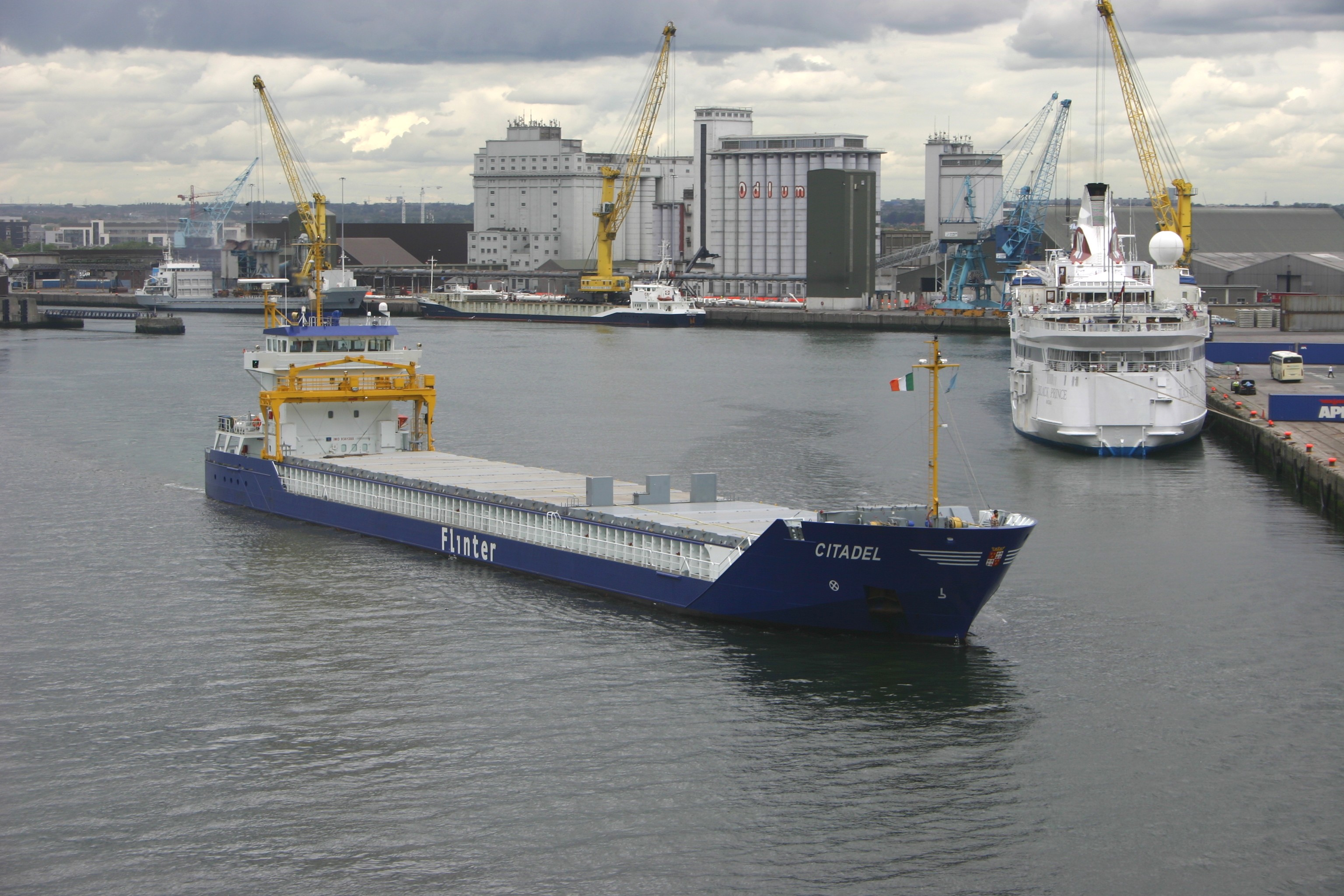 Dublin Port - Harbours review